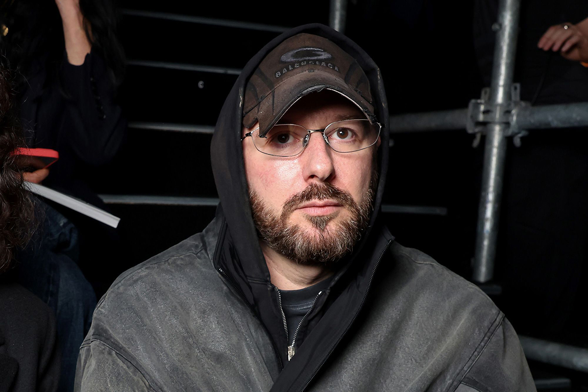 Το «thank you, next» του οίκου Balenciaga προς τον Demna είναι η απόδειξη ότι μπορείς να ...